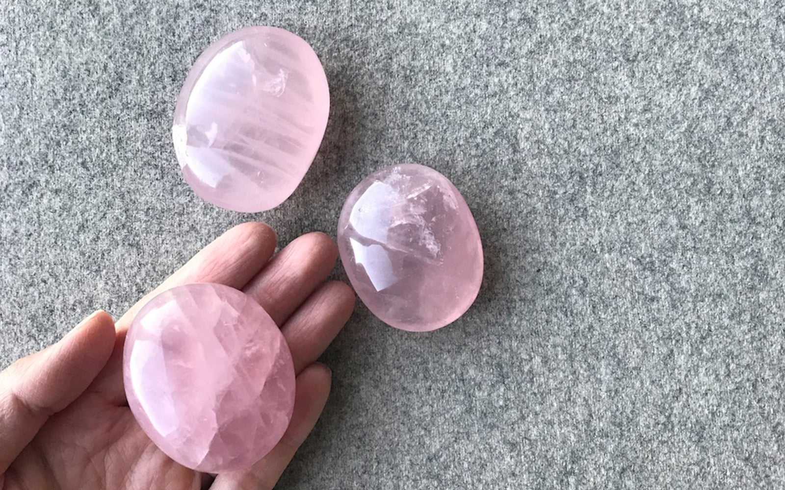 Rose Quartz - RADIATING LOVE – OOAKSTONES Rose Quartz - RADIATING LOVE – OOAKSTONES